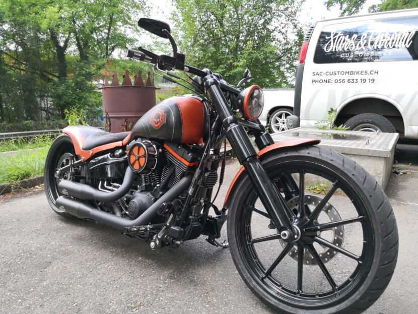 Breakout Komplettumbau - Custombike und Harley-Davidson Werkstatt Aargau