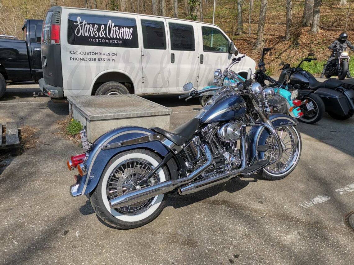 Harley-Davidson Softail Heritage DELUXE - Custombike und Harley ...