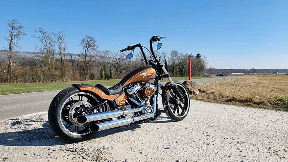 M8 Breakout Umbau - Custombike und Harley-Davidson Werkstatt Aargau